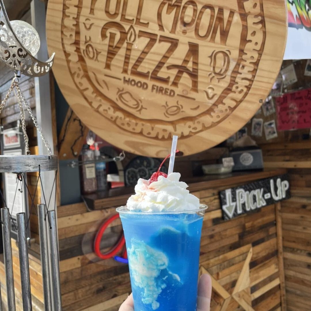 Home | Full Moon Pizza